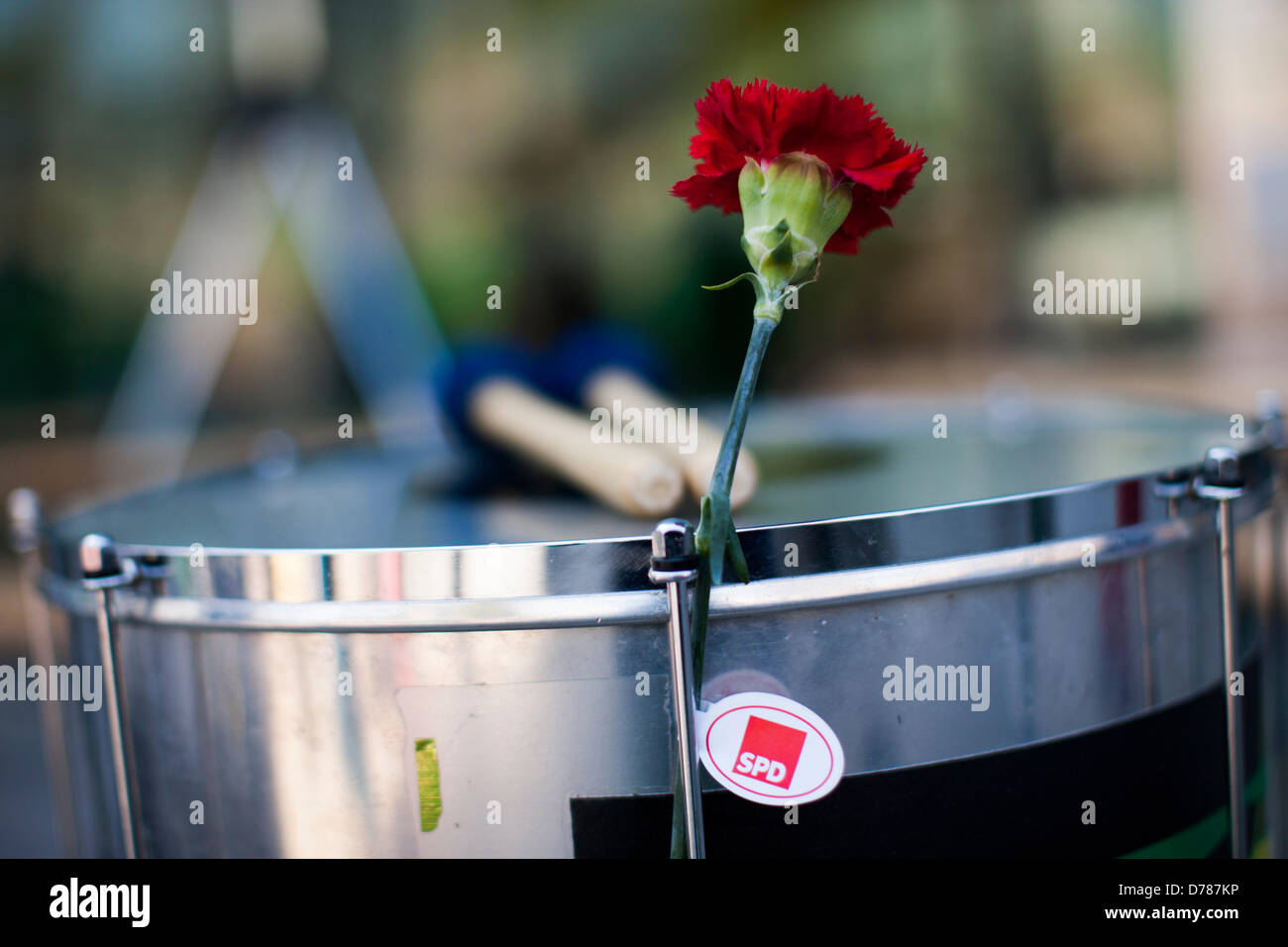 Red rose rally hi-res stock photography and images - Alamy