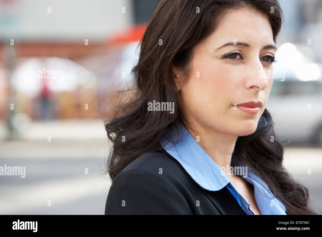 People standing on street hi-res stock photography and images - Alamy