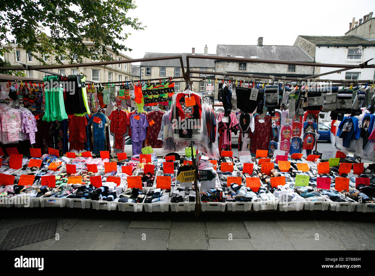 Market stalls at Skipton Market , Yorkshire , UK Stock Photo - Alamy