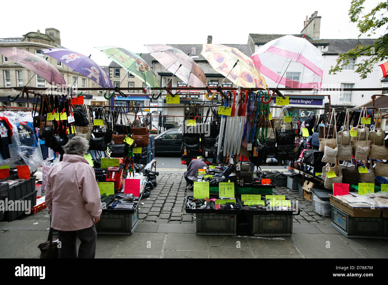 Market stalls at Skipton Market , Yorkshire , UK Stock Photo - Alamy