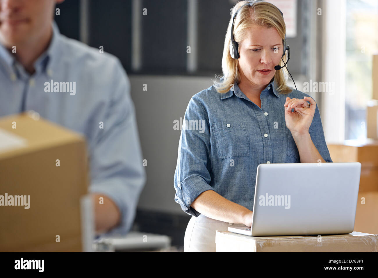 Female manager hi-res stock photography and images - Alamy