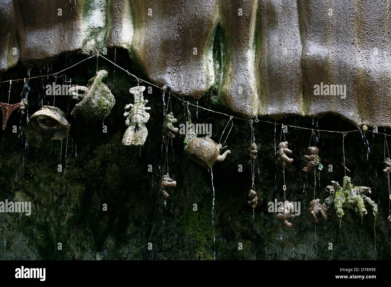 Mother Shipton's Cave Petrifying Well , Knaresborough , UK Stock Photo ...