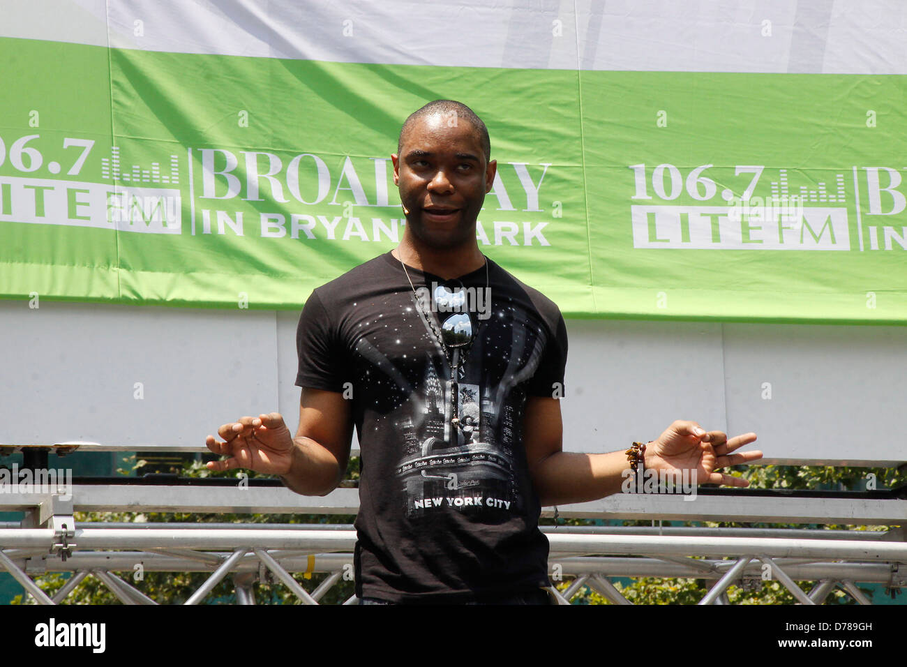 Demond Green and the cast of the Broadway musical 'Sister Act' Broadway ...