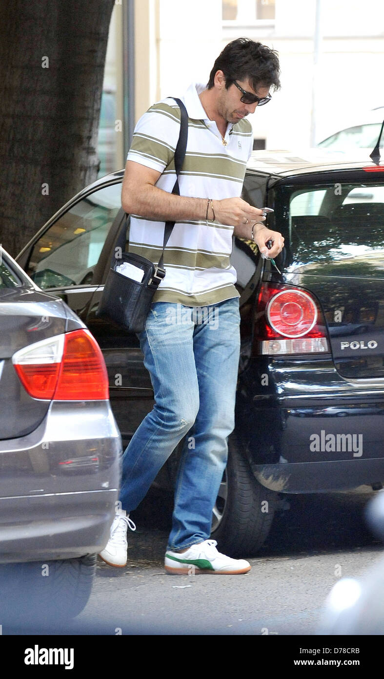 Italian footballer Gianluigi Buffon shopping in the centre of Prague TV ...