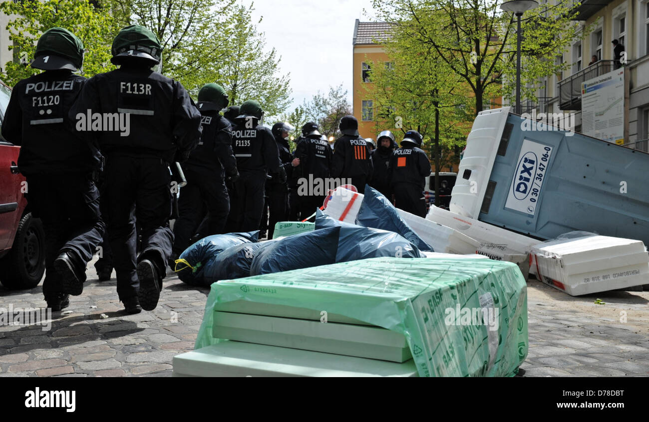 Officers toilet hi-res stock photography and images - Alamy
