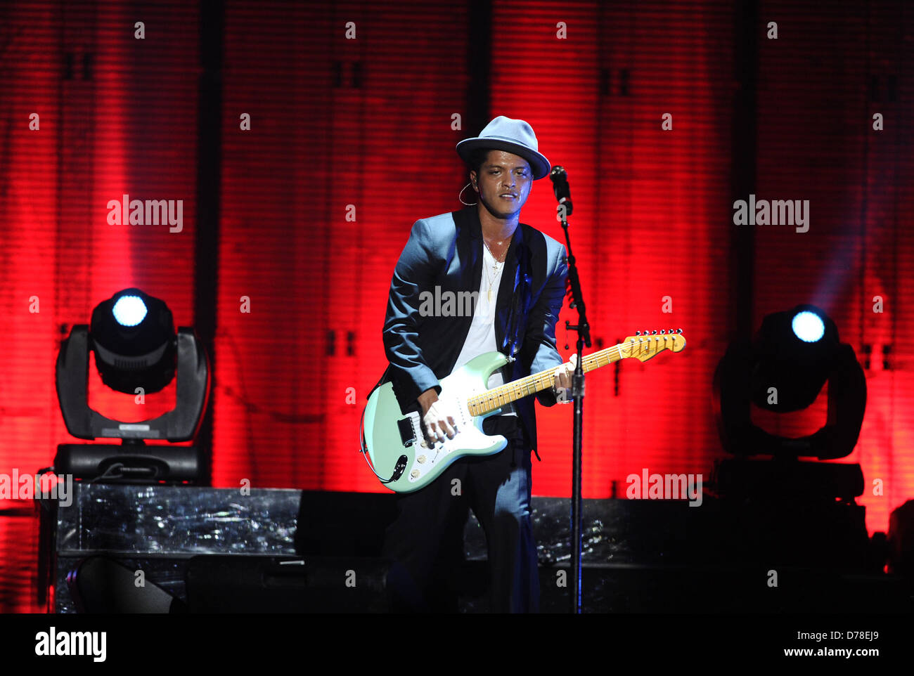 Mars music hall hi-res stock photography and images - Alamy