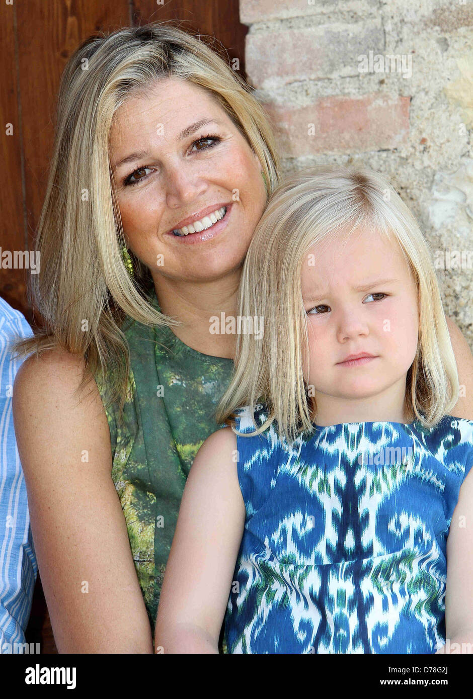 Princess Maxima and Princess Ariane Dutch royals posing for ...