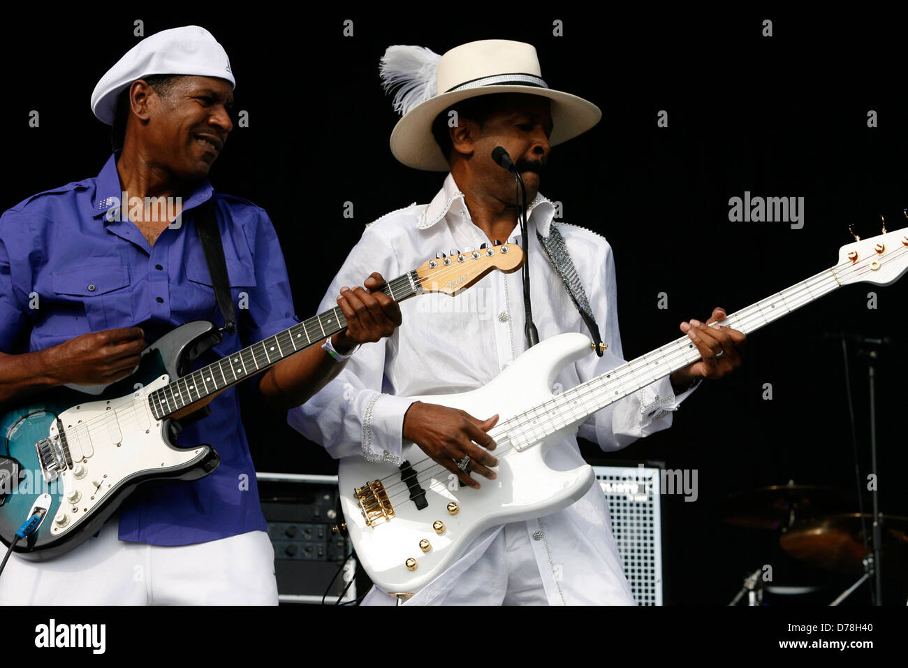 Larry Graham and Graham Central Station performing at the Hop Farm ...