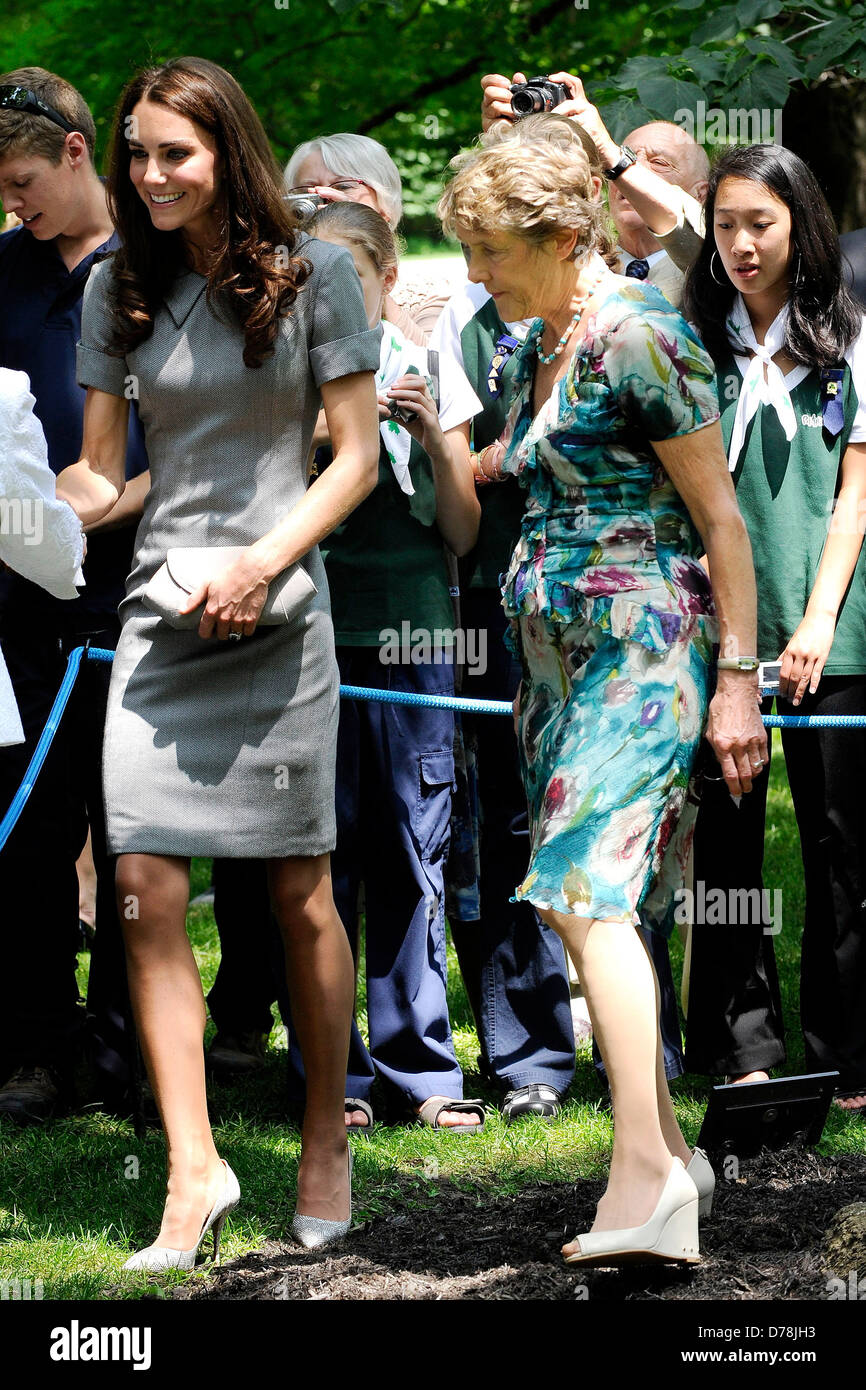Catherine, Duchess of Cambridge aka Kate Middleton Tree Planting ...