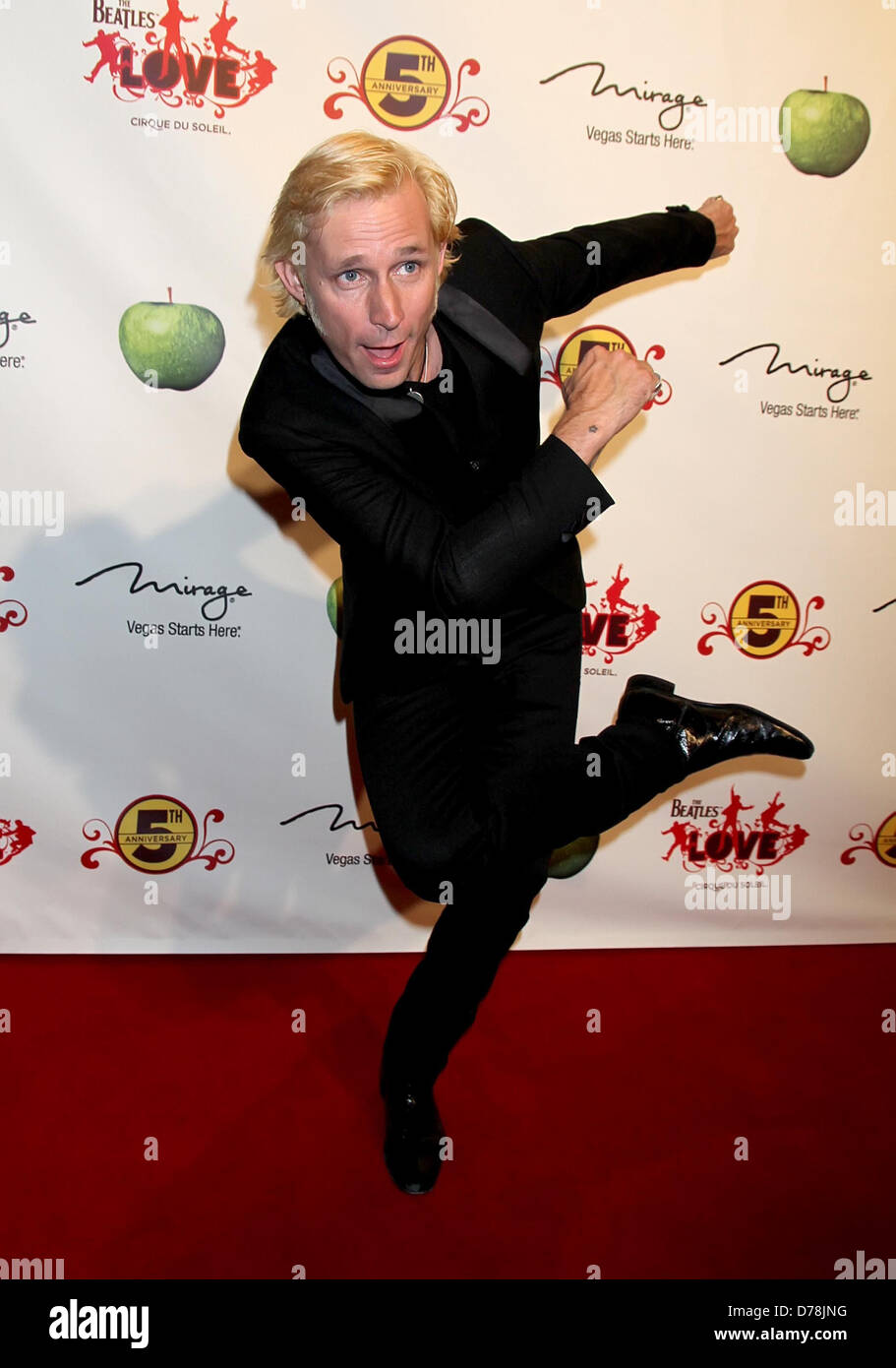 Mike Dirnt (Green Day) The Beatles LOVE by Cirque du Soleil Fifth ...