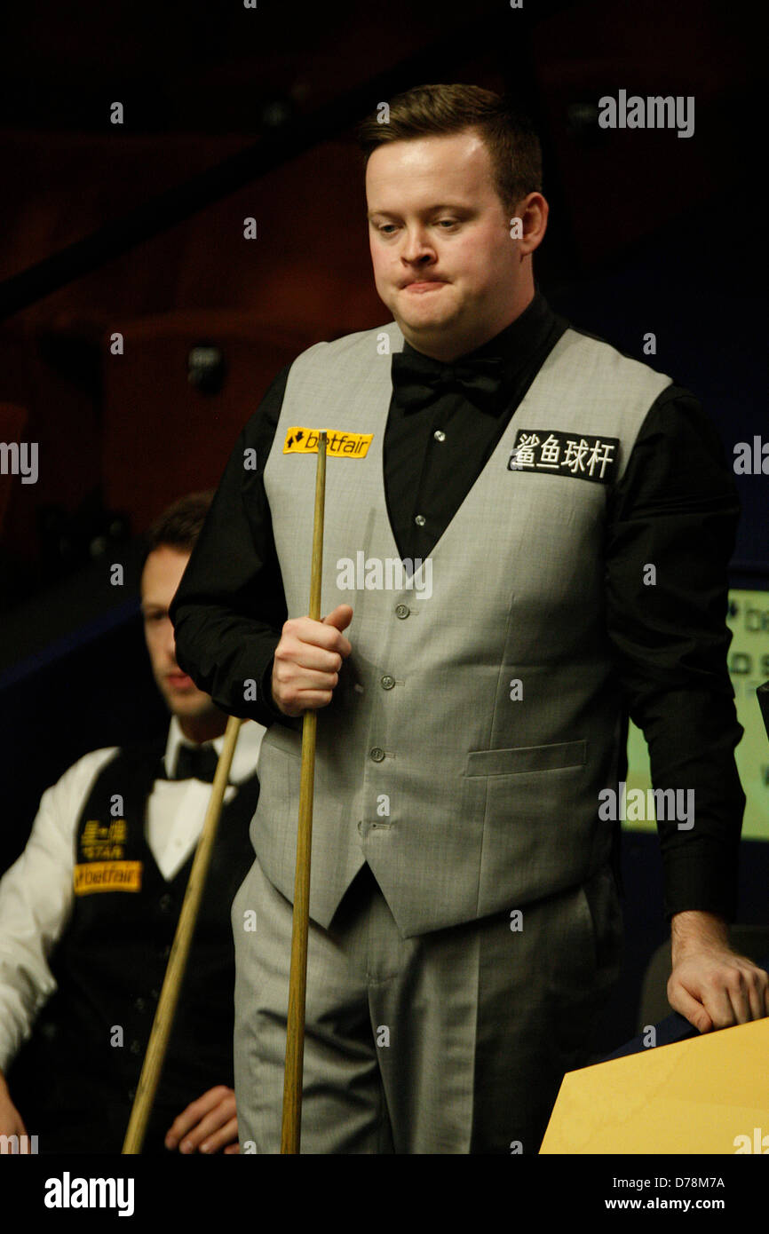 Sheffield, UK. 1st May 2013. SHAUN MURPHY in action against JUDD TRUMP ...