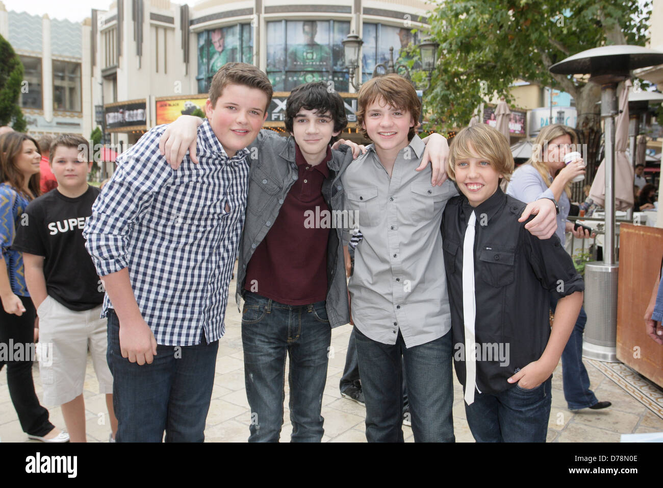 Riley Griffiths, Zach Mills, Joel Courtney, Ryan Lee Cast members of ...