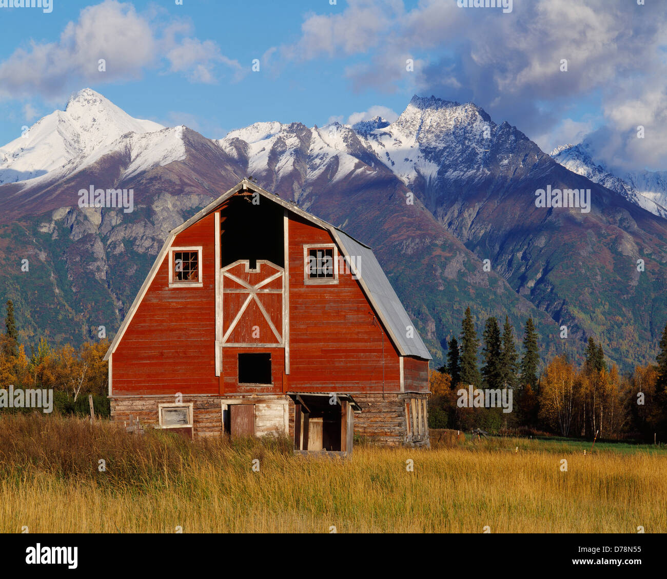 Barn built by Matanuska Colony pioneers Lazy Mountain Matanuska Peak ...