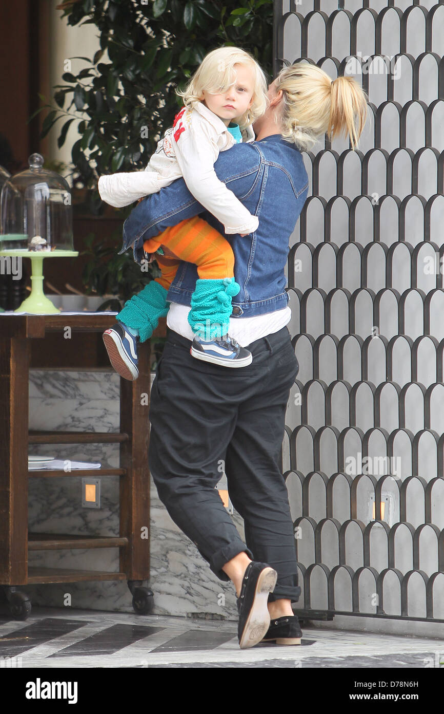 Zuma Rossdale and nanny Gwen Stefani's youngest son after a family ...