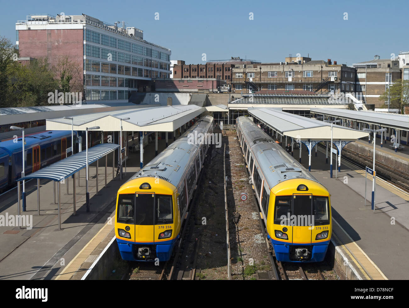 Richmond train station hi-res stock photography and images - Alamy