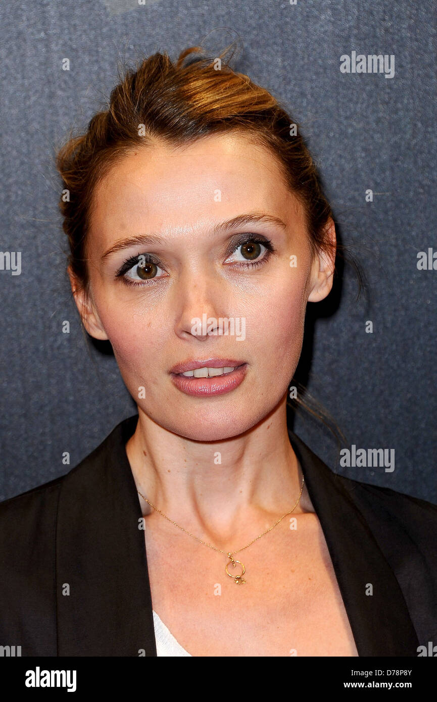 Anne marivin hi-res stock photography and images - Alamy