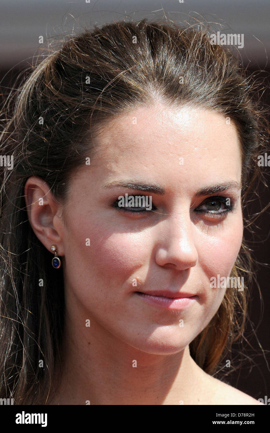 Catherine, Duchess of Cambridge aka Kate Middleton Official Welcome ...