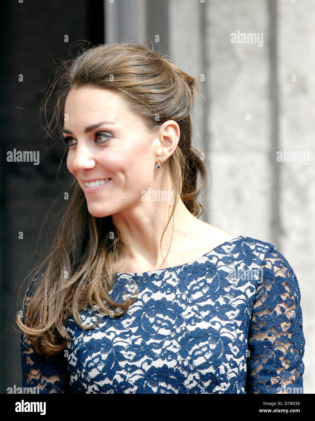 Catherine, Duchess of Cambridge aka Kate Middleton Official Welcome ...
