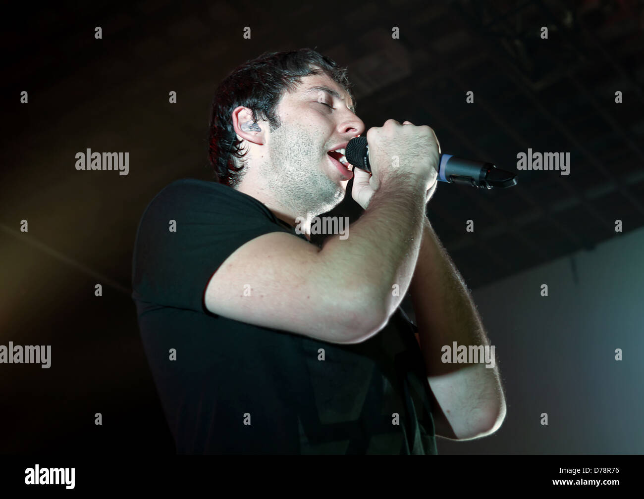Example (real name Elliot Gleave) performing at Liverpool University ...