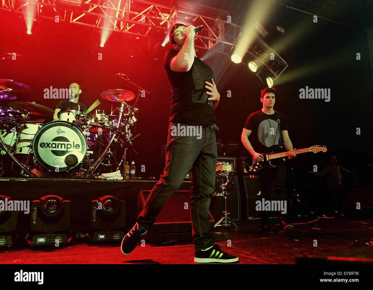 Example (real name Elliot Gleave) performing at Liverpool University ...