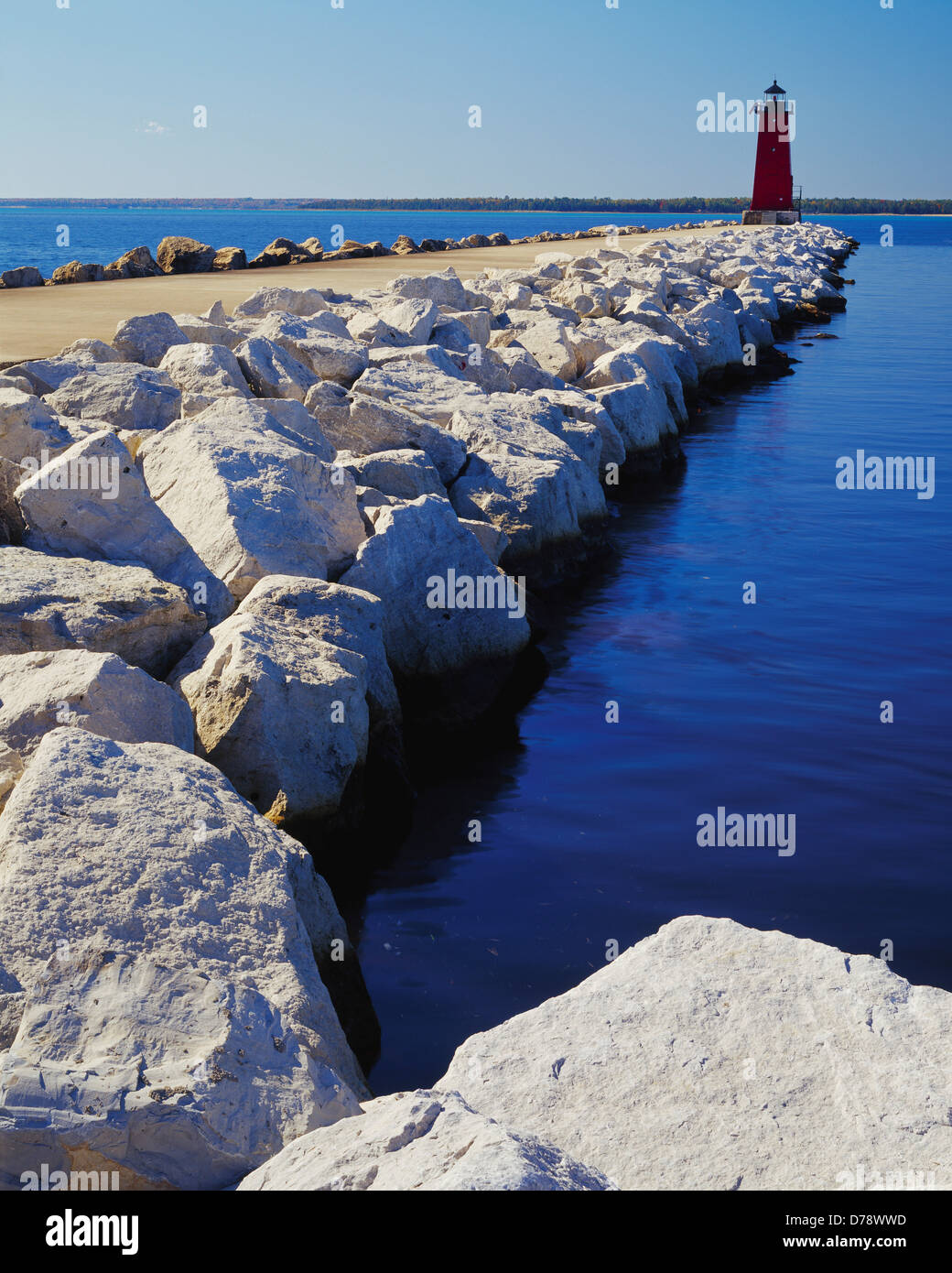 Pier leading to Manistique East Breakwater Light built in 1916 Lake ...