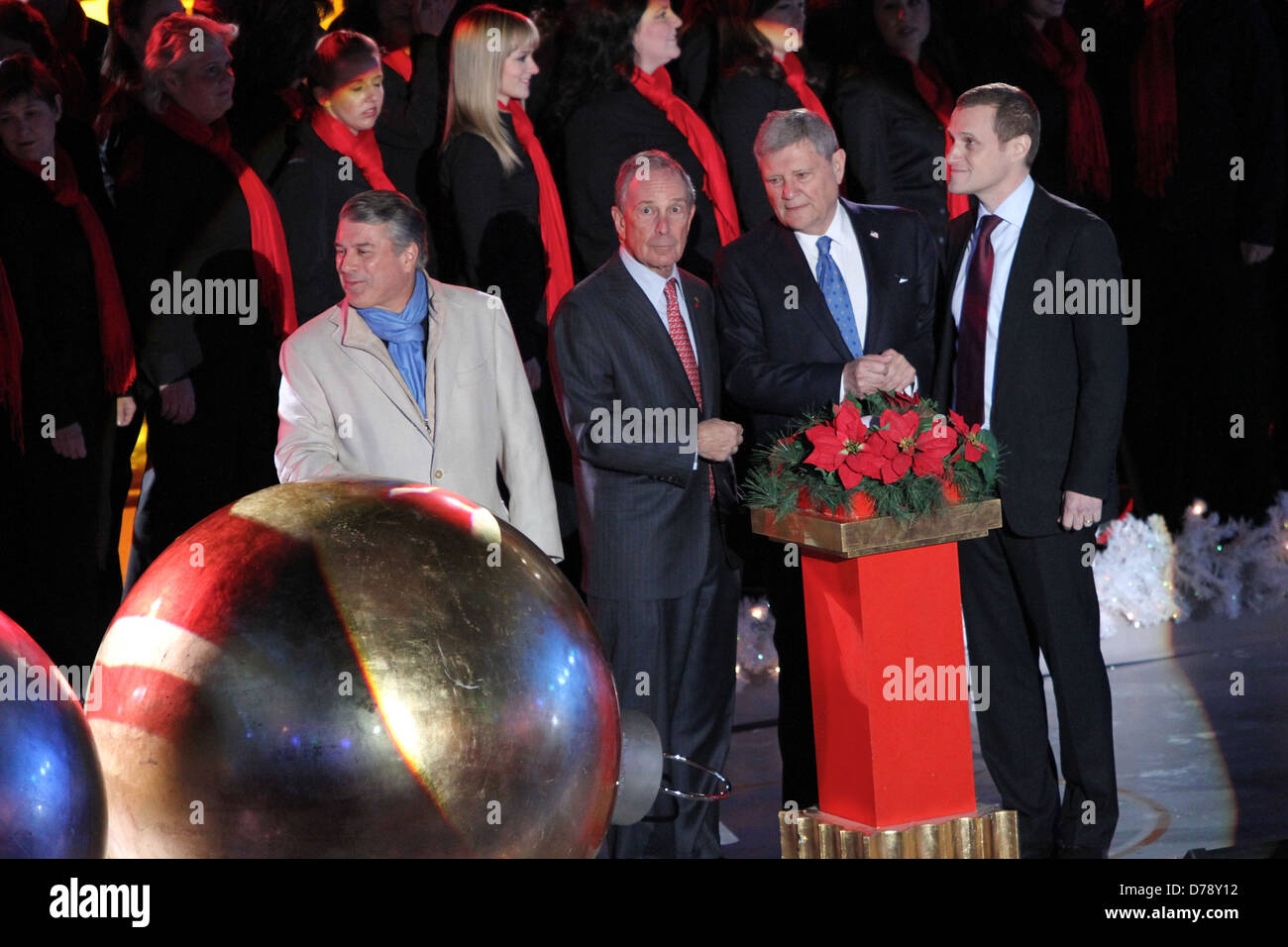 Mayor Michael Bloomberg The 2011 Rockefeller Center Christmas Tree ...
