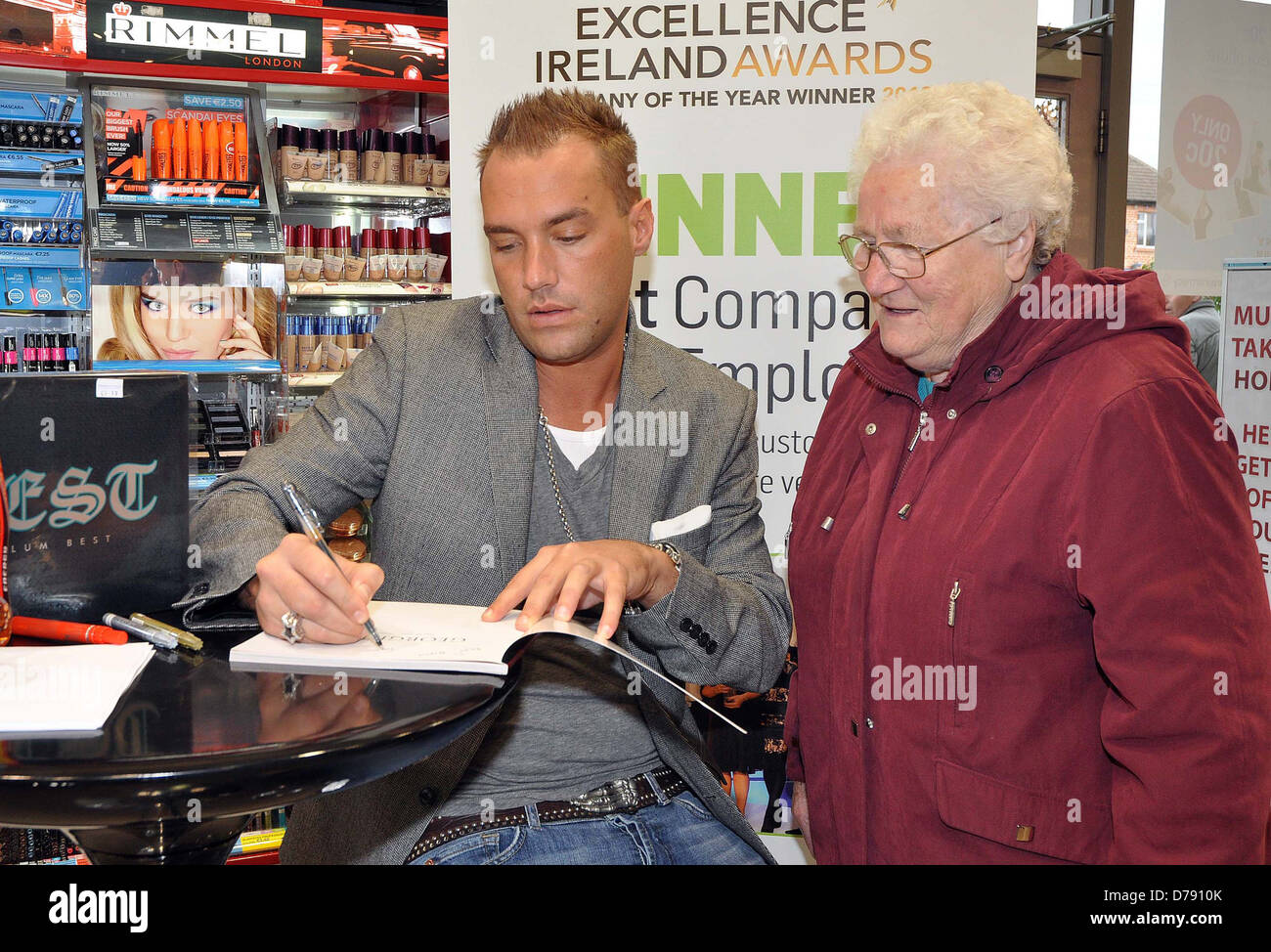 Calum Best with George Best fan Bridie Bell Calum Best fails to draw ...