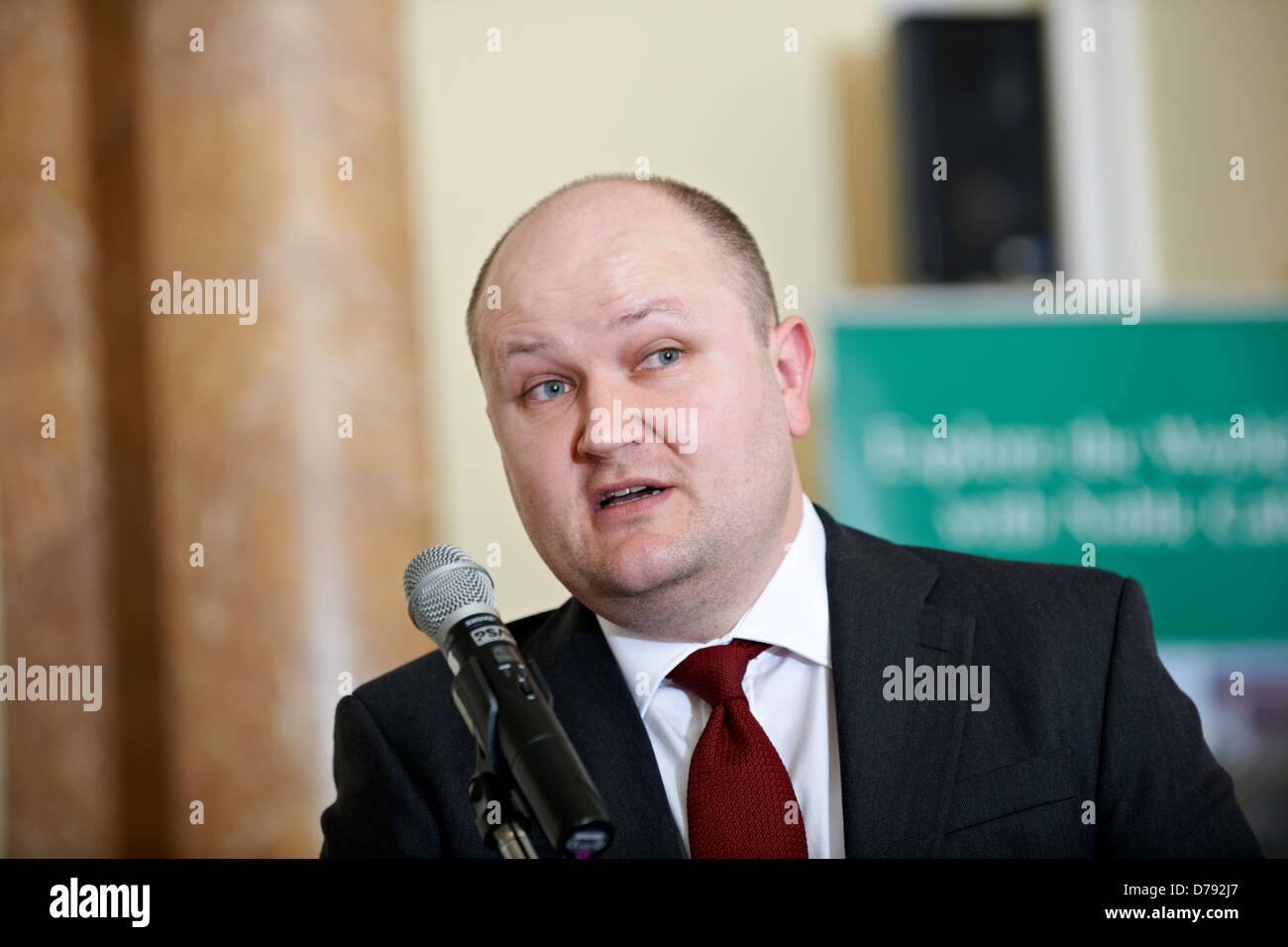 Henry Hitchings at the Oldie Literary Lunch 16/4/13 Stock Photo - Alamy