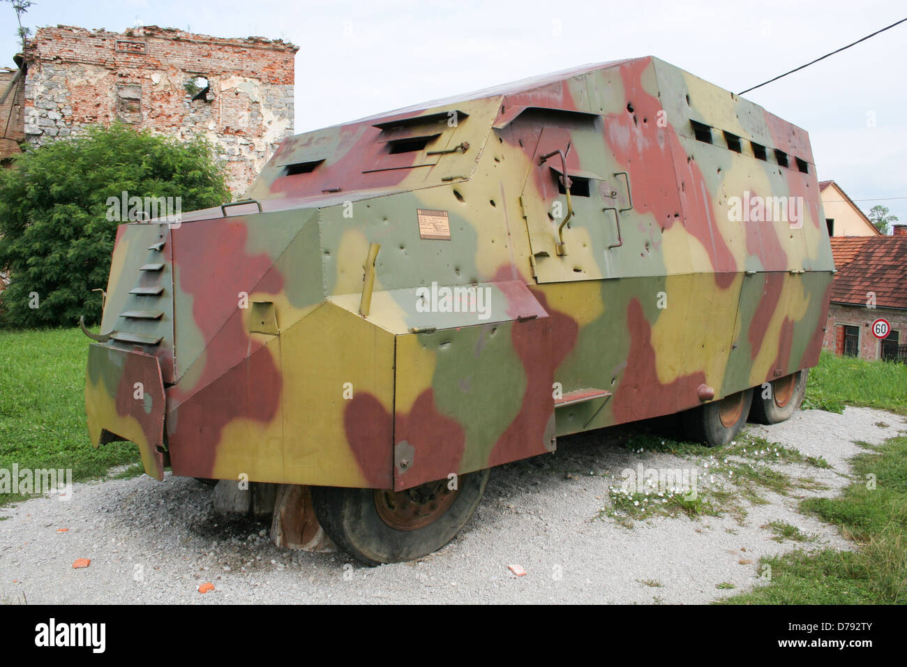 Yugoslavia war hi-res stock photography and images - Alamy