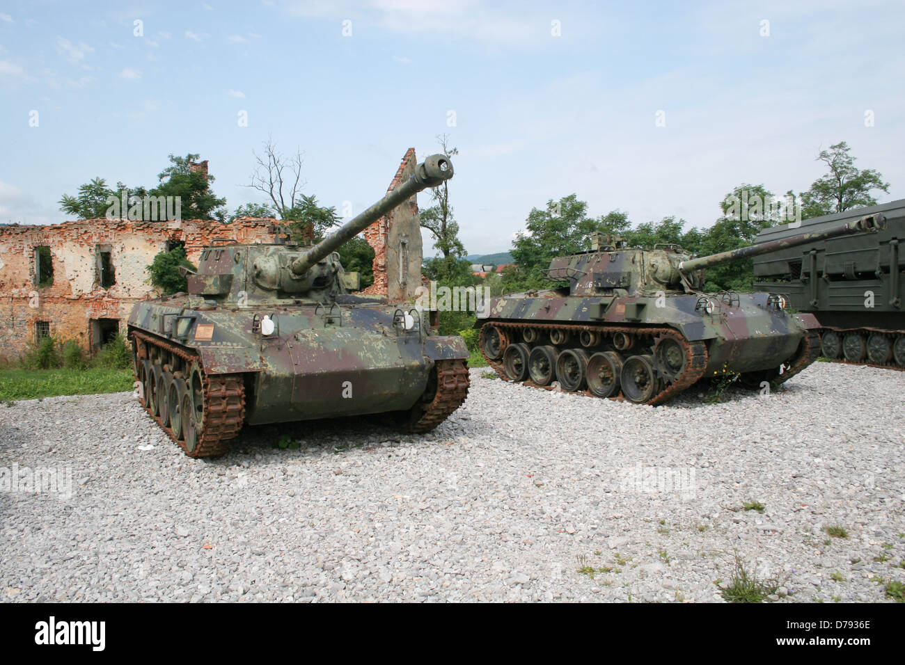 War in yugoslavia armored vehicles hi-res stock photography and images ...