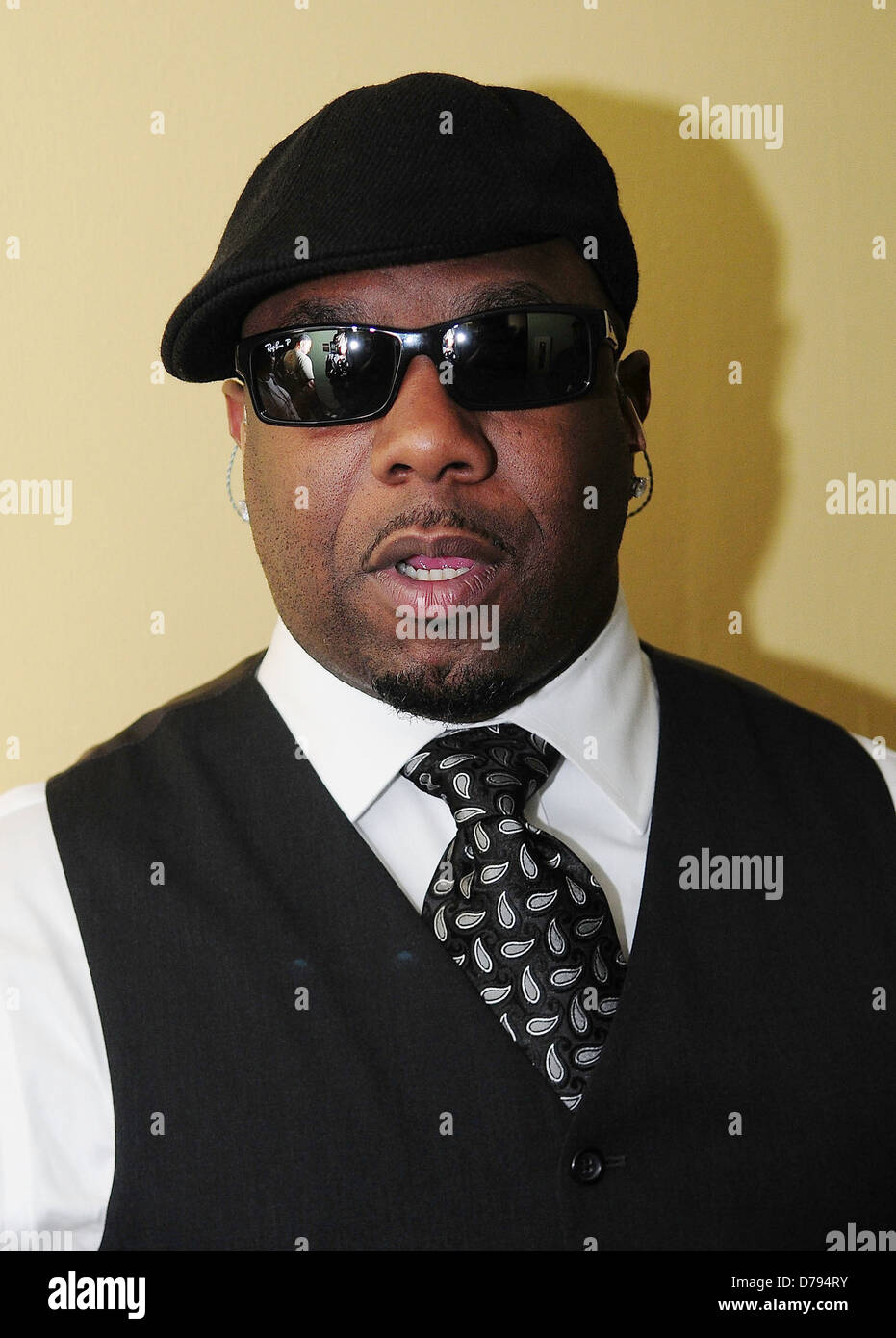 Wanya Morris of Boyz II Men backstage during Best of the ’90s Concert ...