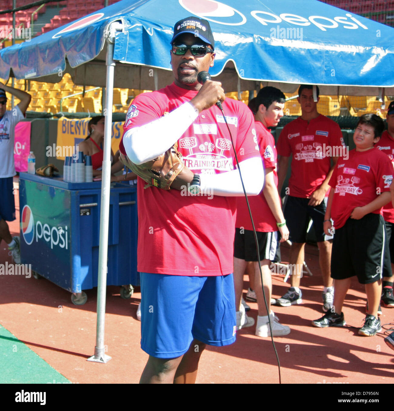 Carlos Delgado Former major league baseball player, Carlos Delgado ...