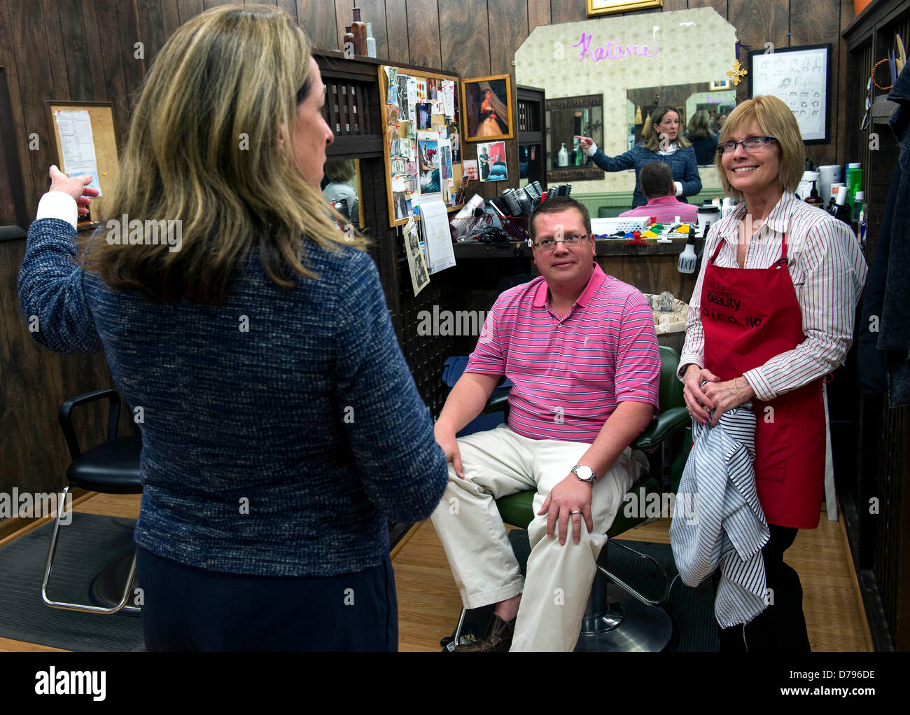 Charleston, South Carolina, USA. 1st May 2013. ELIZABETH COLBERT BUSCH ...