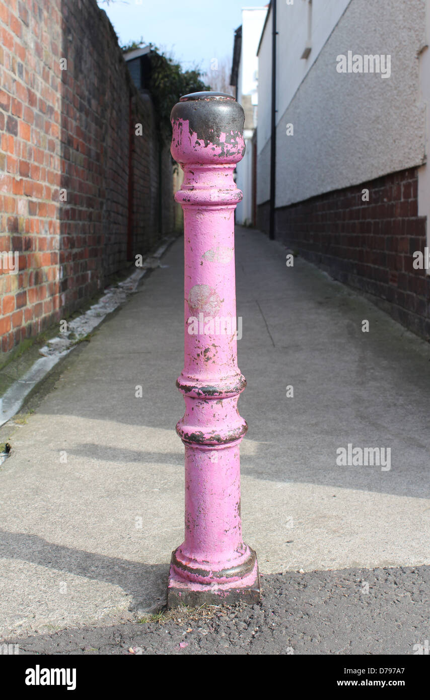 Painted road bollard hi-res stock photography and images - Alamy