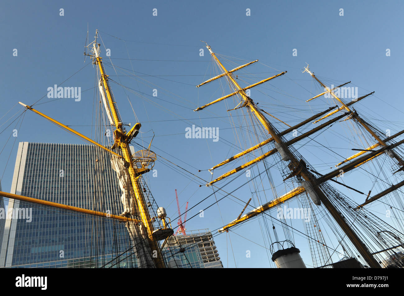 South Quay, Canary Wharf, London, UK. 1st May 2013. The German Navy ...