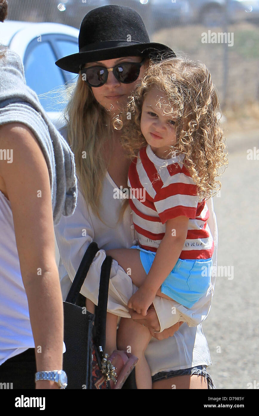 Nicole Richie and her daughter Harlow are seen leaving the Chilli Cook ...