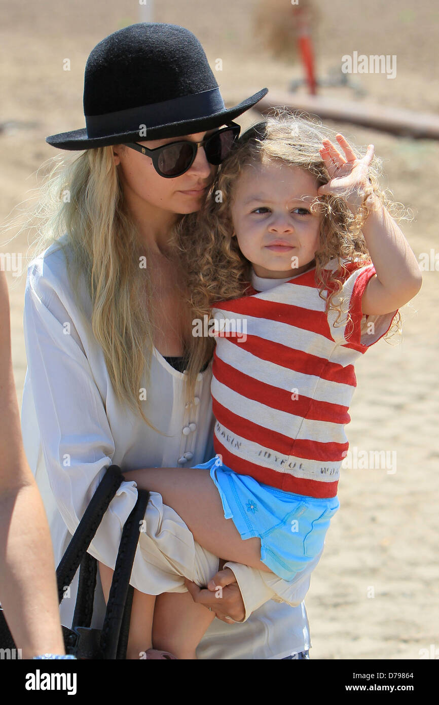 Nicole Richie and her daughter Harlow are seen leaving the Chilli Cook ...