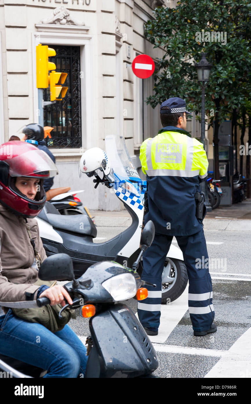 Spanish police officer directing traffic hi-res stock photography and images - Alamy