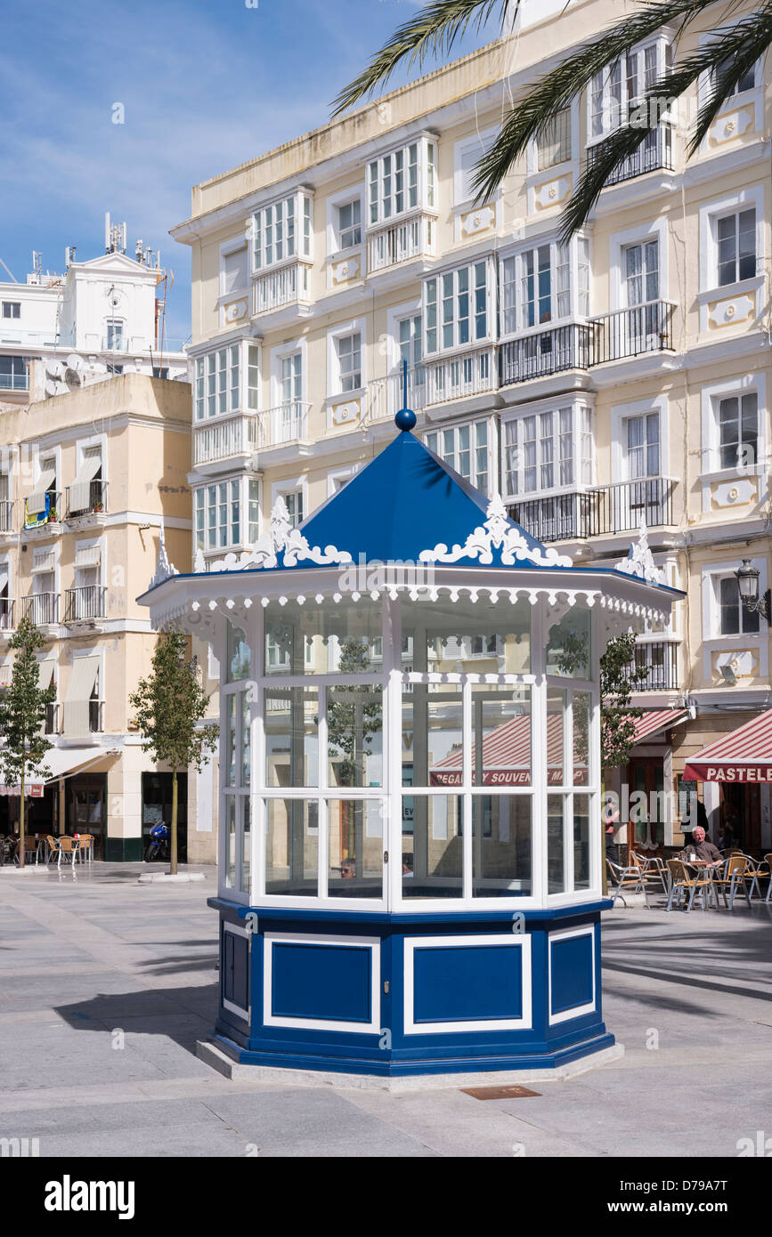 Wooden kiosk hi-res stock photography and images - Alamy