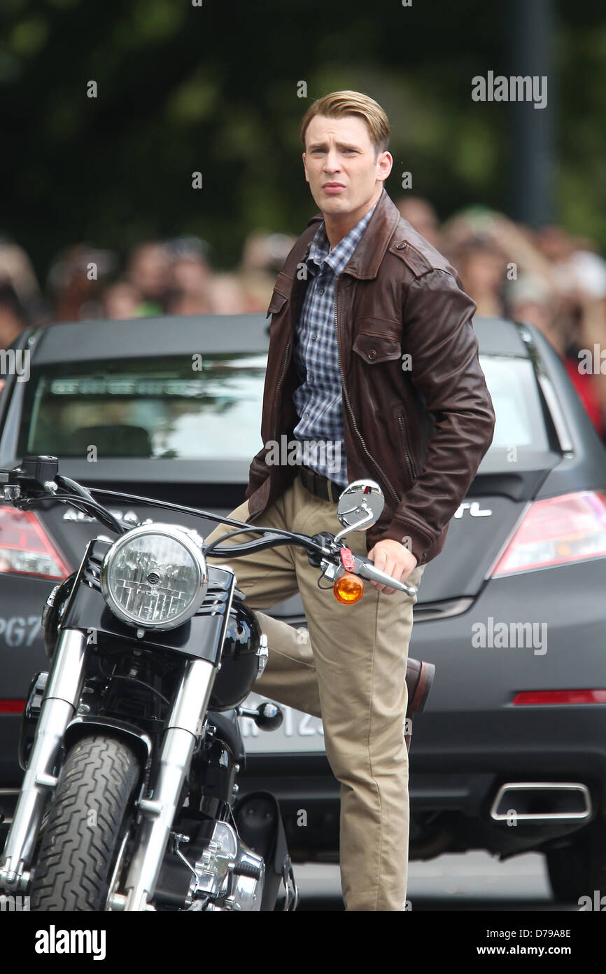 Chris Evans Steve Rogers Motorcycle
