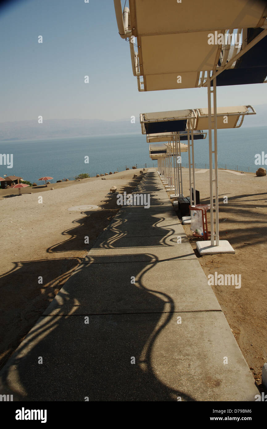 dead sea shore Stock Photo - Alamy