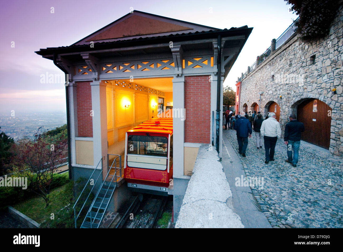 Funicolare citta alta hi-res stock photography and images - Alamy