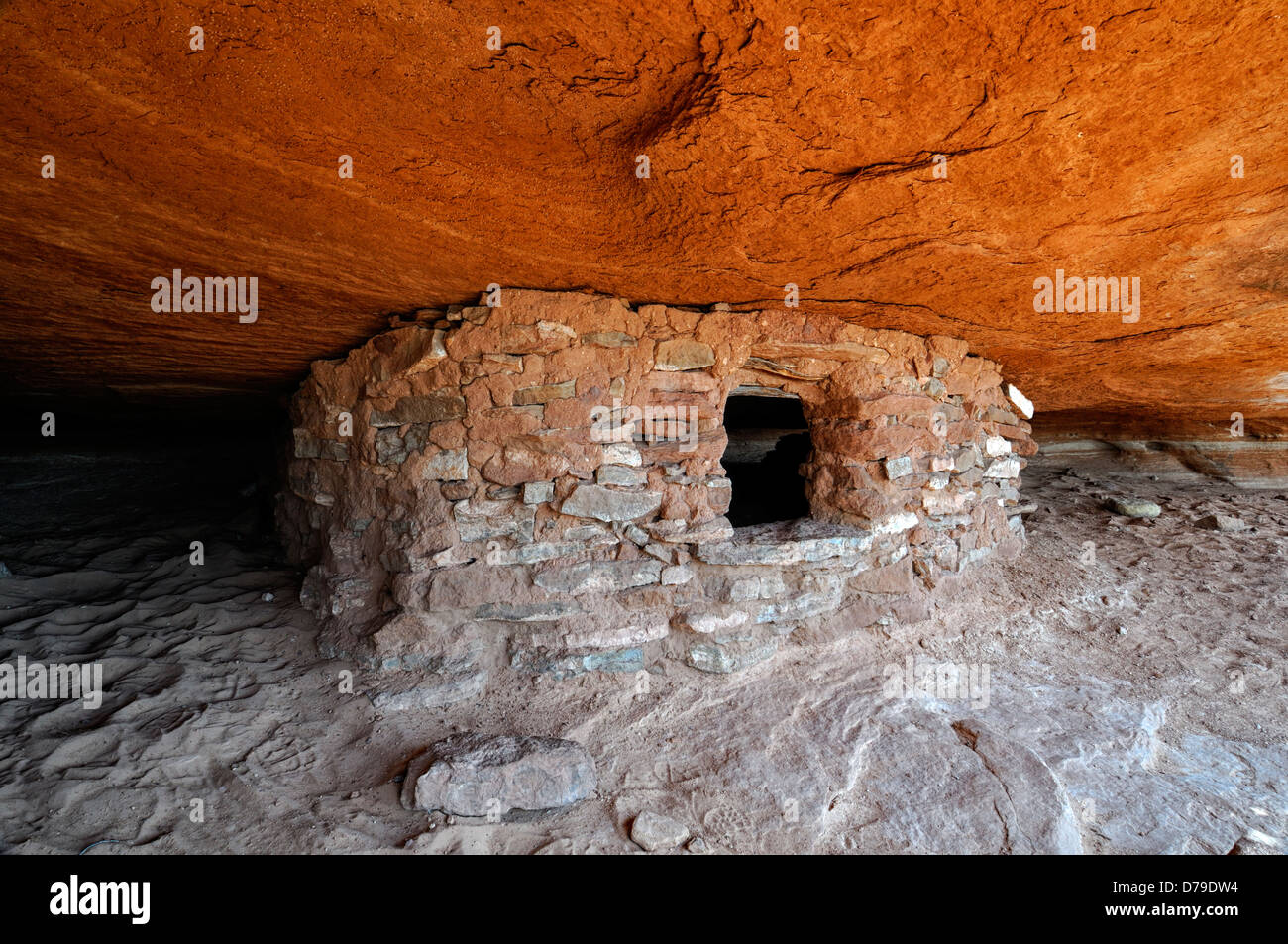 Aztec Butte Anasazi granary ruin in alcove Island in the Sky ...