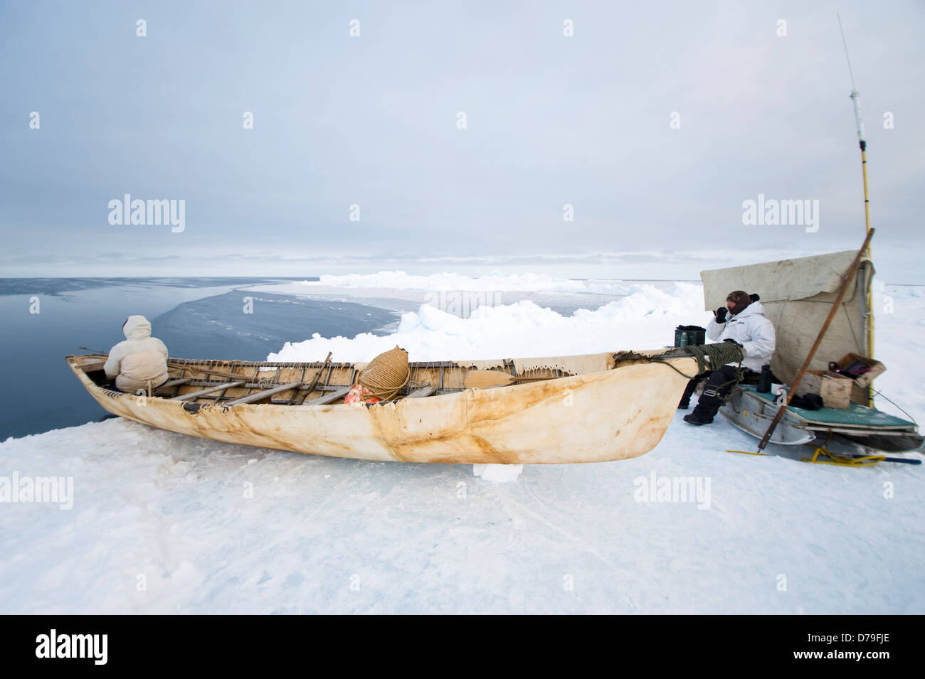 Umiak Whaler High Resolution Stock Photography and Images - Alamy