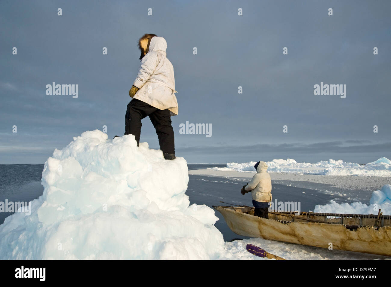 Umiak Whaler High Resolution Stock Photography and Images - Alamy