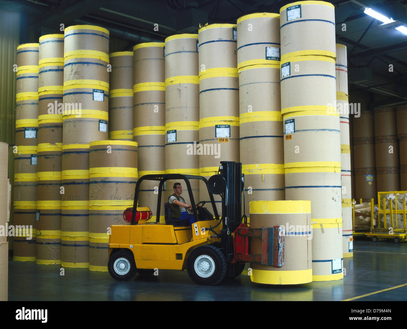 Paper reel manufacturing hi-res stock photography and images - Alamy