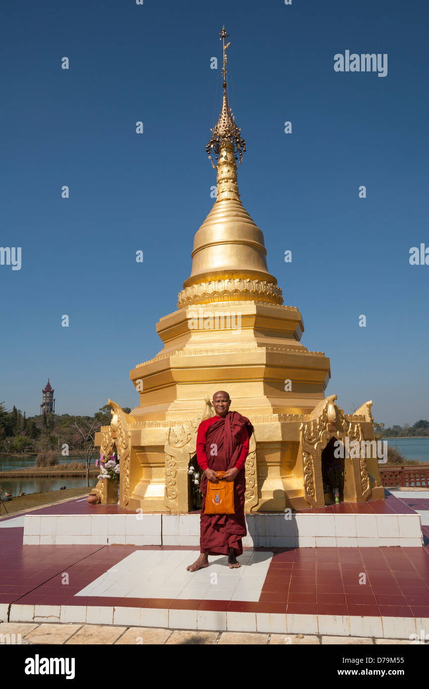 Stupa, National Kandawgyi Gardens, Pyin Oo Lwin, also known as Pyin U Lwin and Maymyo, Mandalay ...
