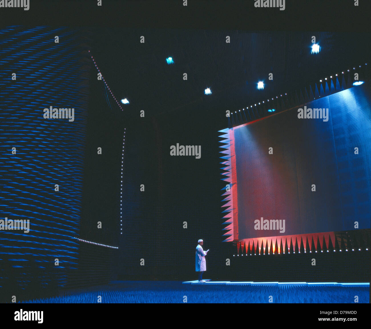 Facility testing aerials satellites Stock Photo - Alamy