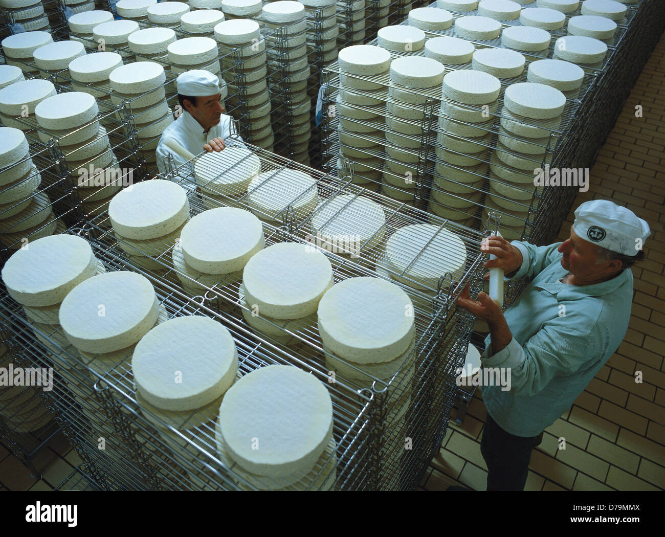 Cooling rooms hi-res stock photography and images - Alamy