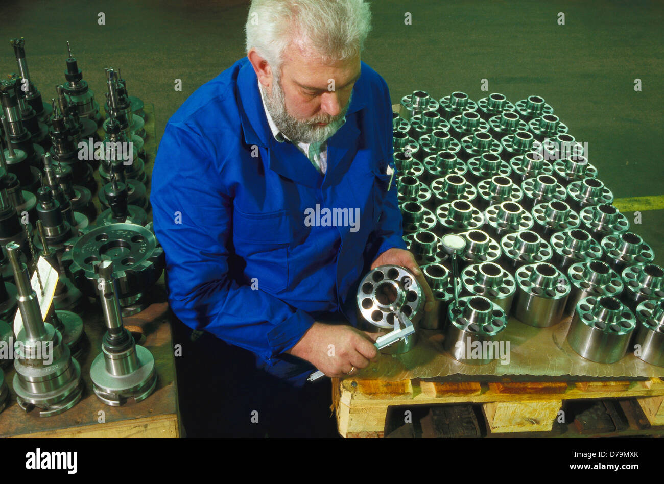 Mechanical engineering measuring block cylinder hydrostatic gearing ...